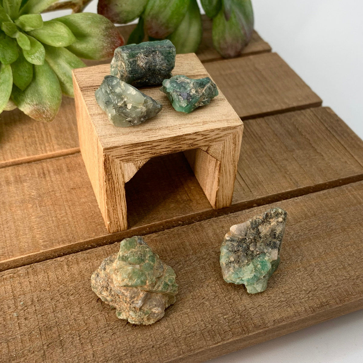 Emerald in Matrix – Mineralogy